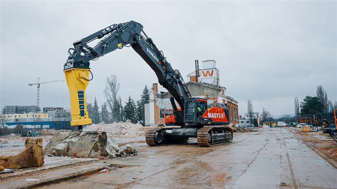 Austrian debut for ‘heavyweight’ Epiroc attachments - KHL Group