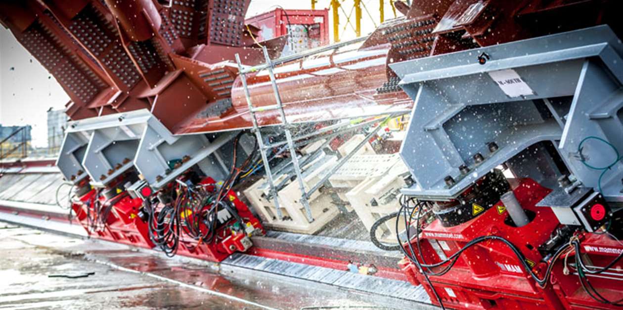 Mammoet completes Chernobyl arch - KHL Group