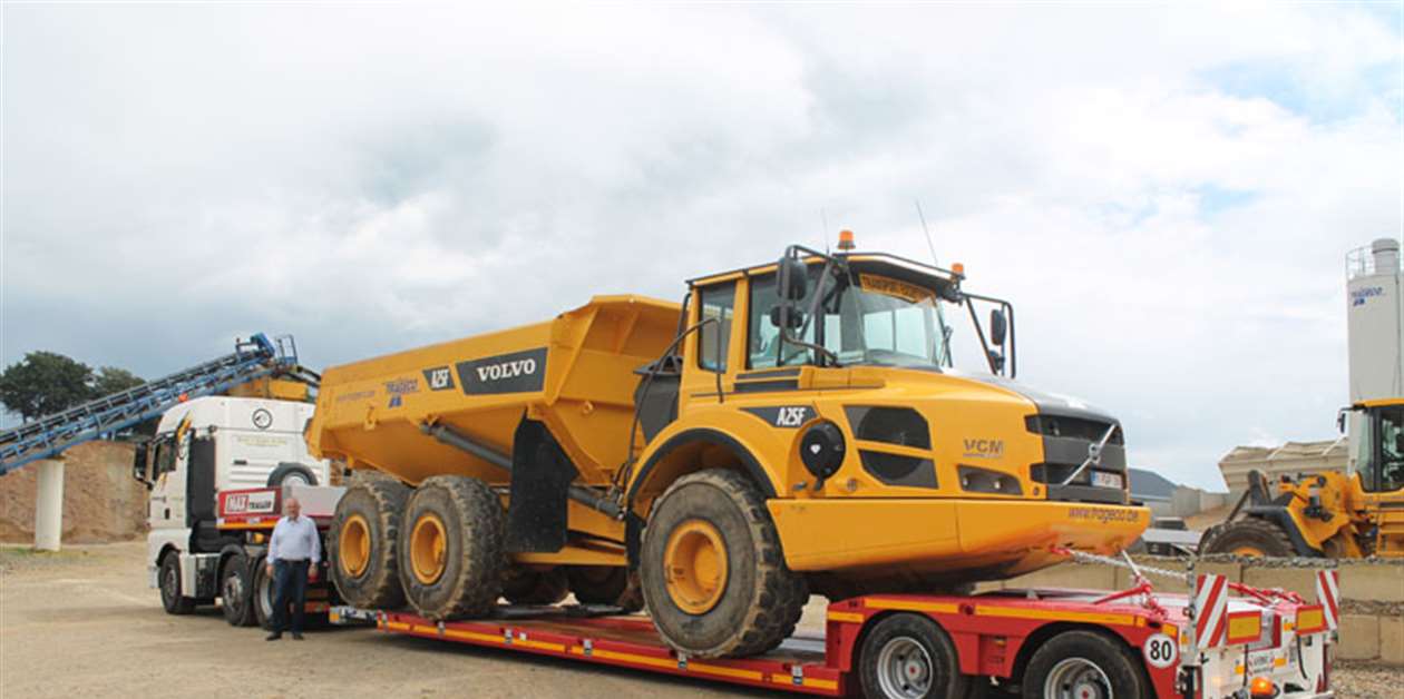 Max trailer on the move - KHL Group