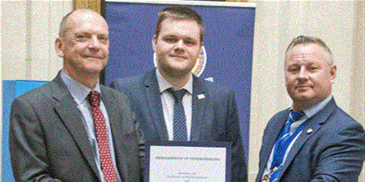 Degree course is a win-win situation for Matt - KHL Group