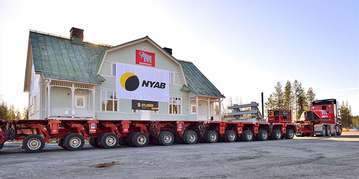 Mammoet helps Swedish town move house - KHL Group