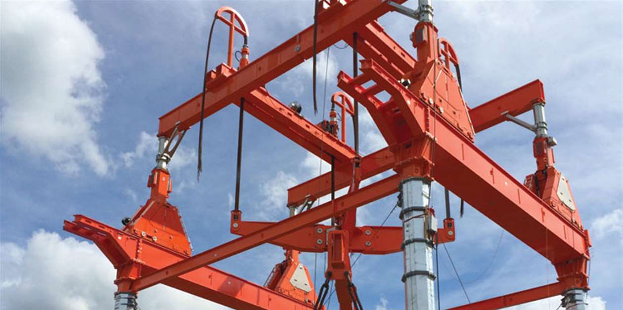 Turning heavy: Enerpac's new gantry lift system - KHL Group