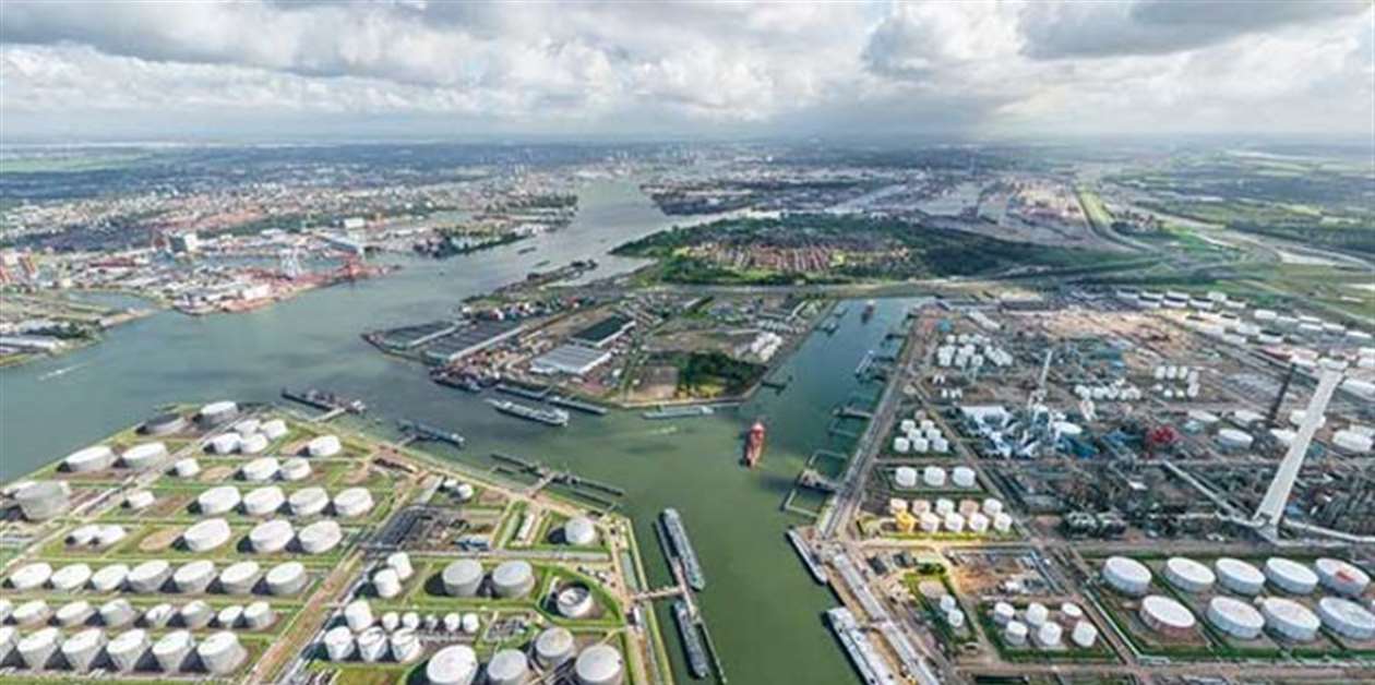 Hochtief consortium wins port expansion project - KHL Group