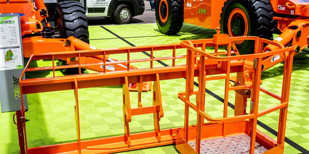 Xtreme launches world’s tallest telehandler - KHL Group