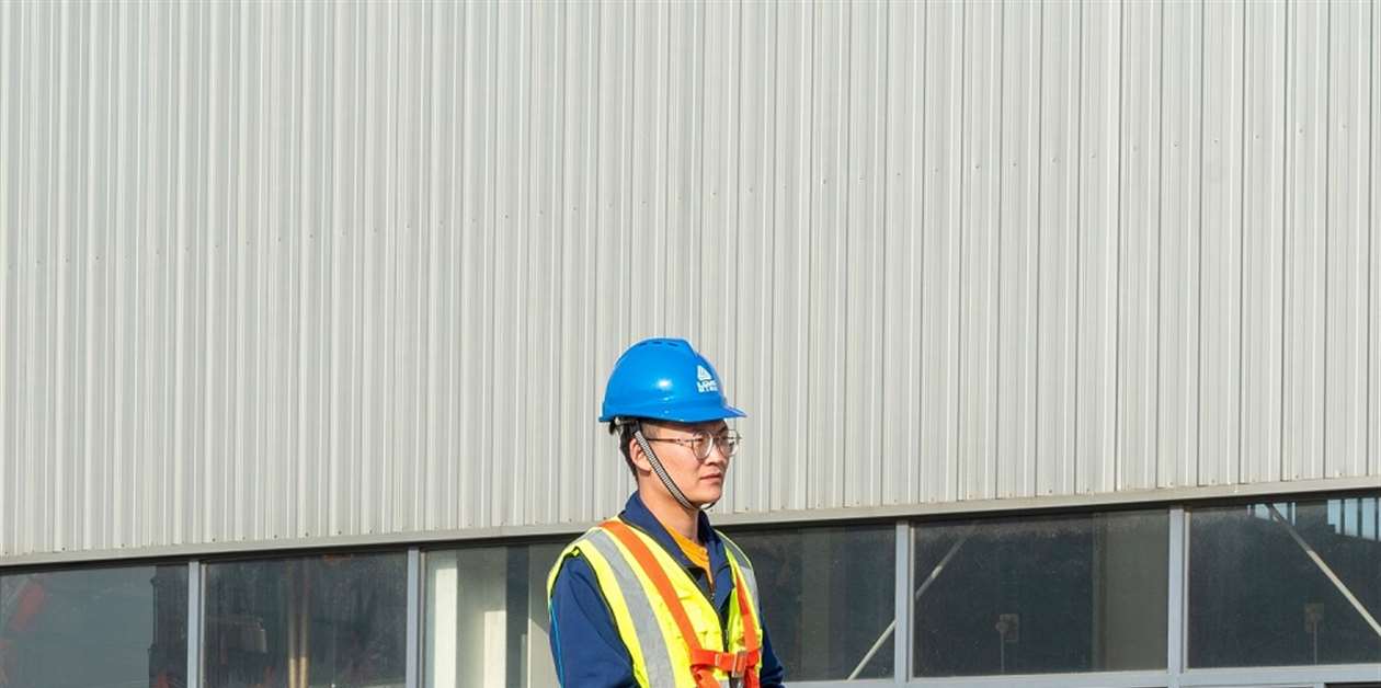 LGMG to show tracked scissor - KHL Group