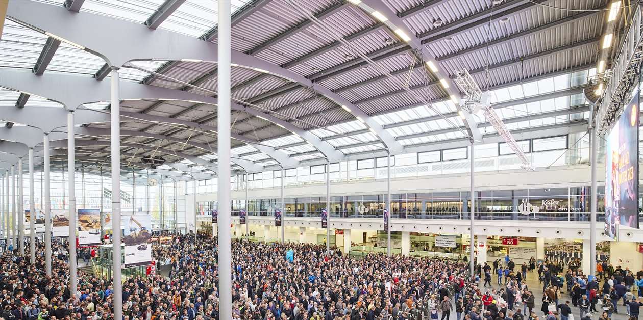 Almost half a million attend Bauma - KHL Group