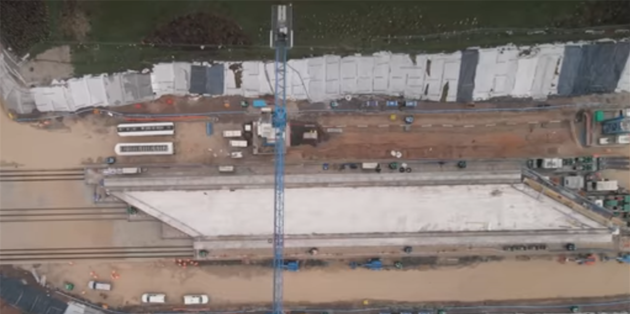 Video: HS2 completes ‘world’s longest box bridge slide’ - KHL Group