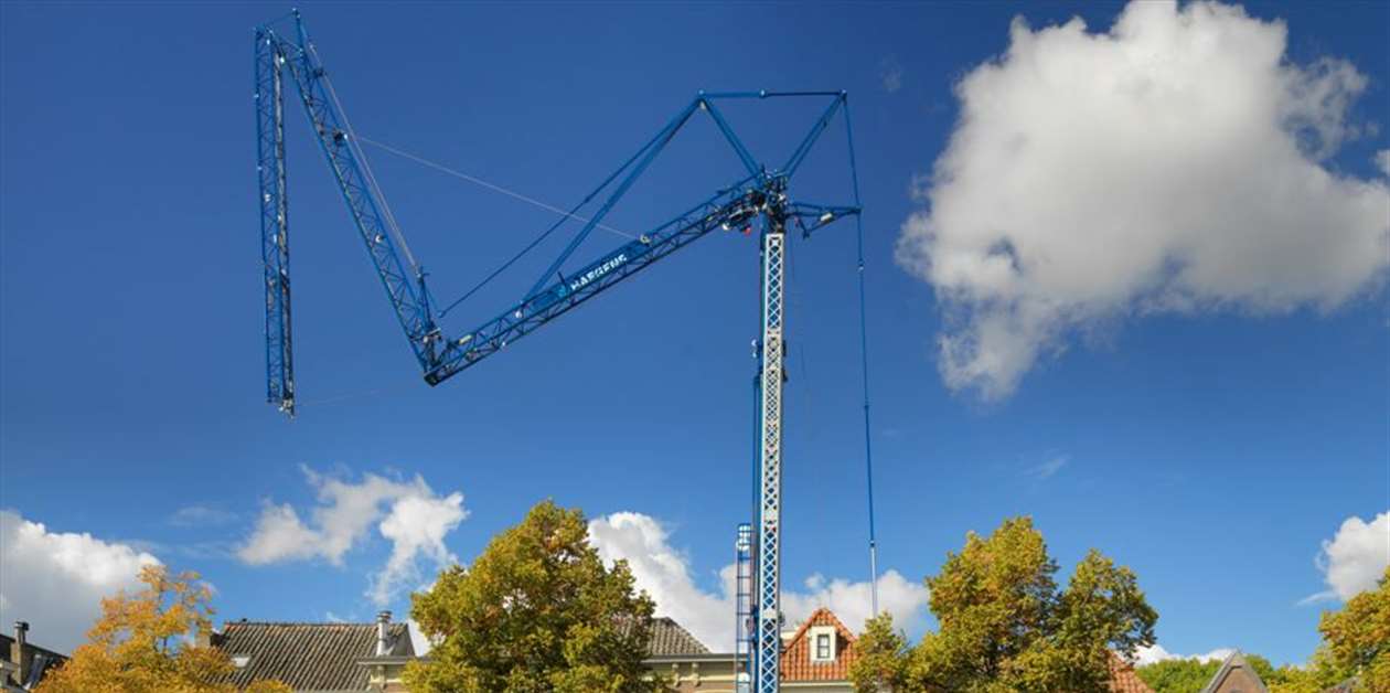Spierings Mobile Cranes goes all out for hybrid power - KHL Group