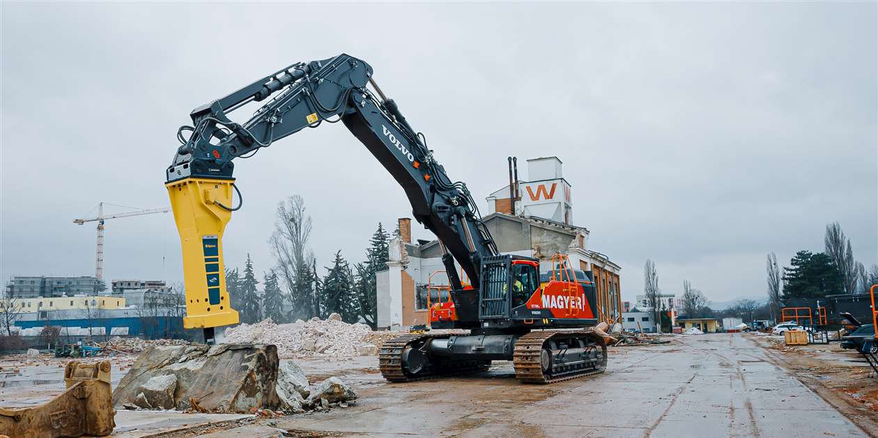 Austrian debut for ‘heavyweight’ Epiroc attachments - KHL Group
