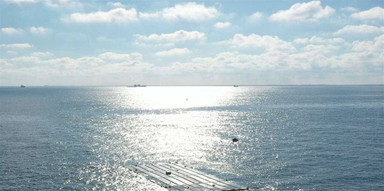 World first: solar array to be built within an offshore wind farm - KHL ...