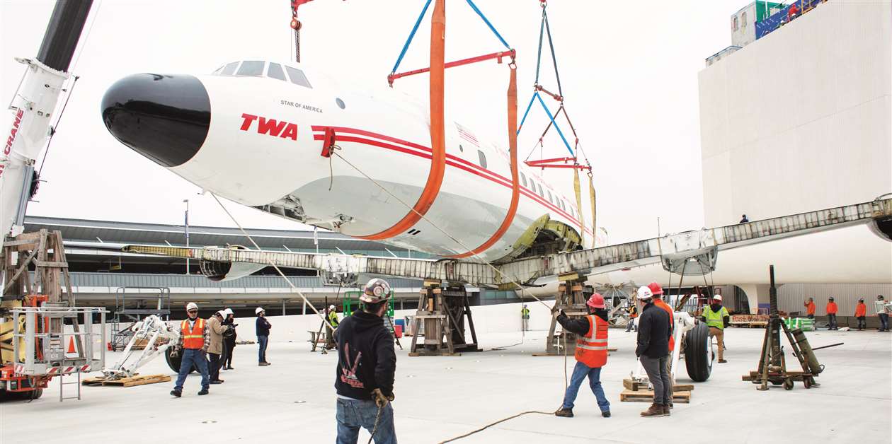 Moving famous airplanes throughout U.S. history - KHL Group