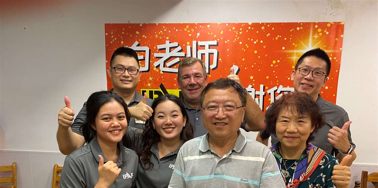 IPAF pays tribute to retiring Bai Ri - KHL Group