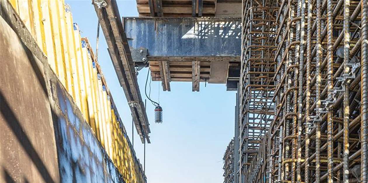 Case study: Inside the building of an LA skyscraper with Doka - KHL Group
