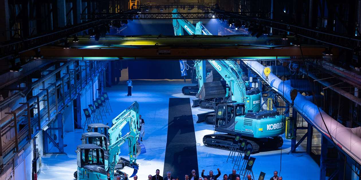 Kobelco Europe celebrates and anounces HQ move - KHL Group