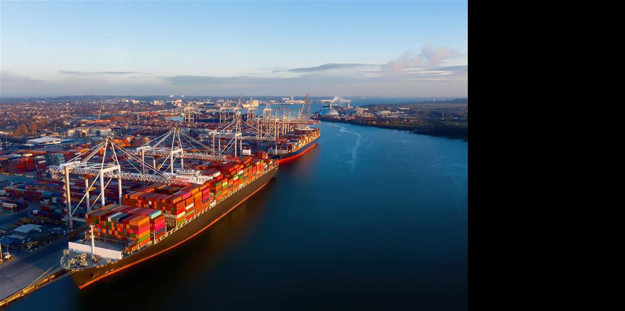 UK Labour Party proposes £1.8 billion port infrastructure investment ...