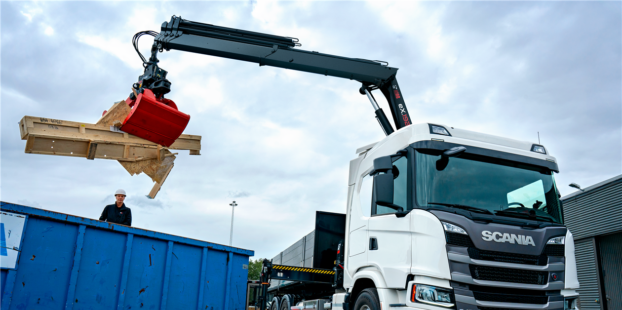 Hiab launches four new loader cranes - KHL Group