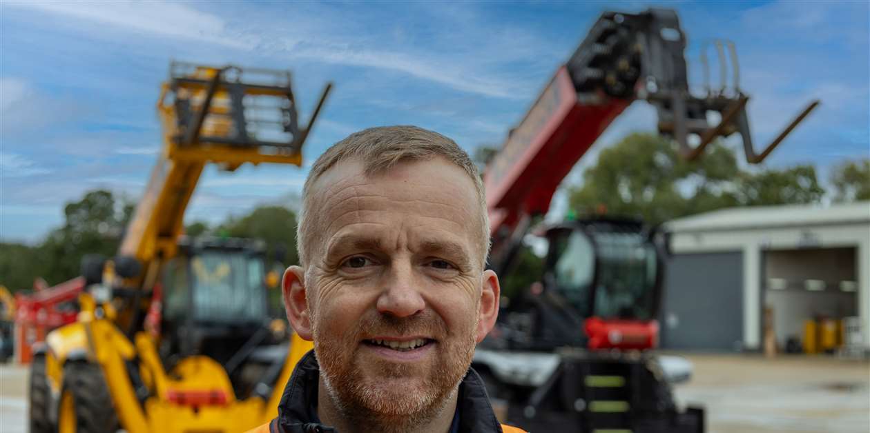 Crane strike reveals strain in UK construction - KHL Group