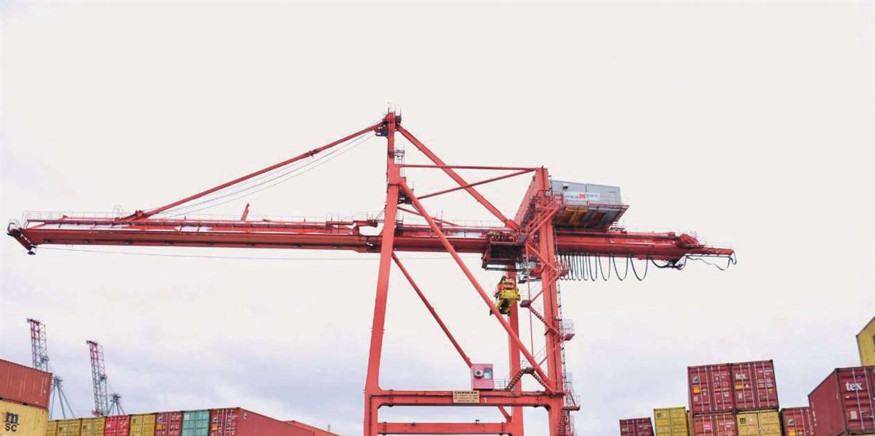 Dockside lifting: first rate - KHL Group