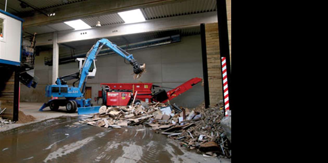 Terex Fuchs launches MHL320 D - KHL Group