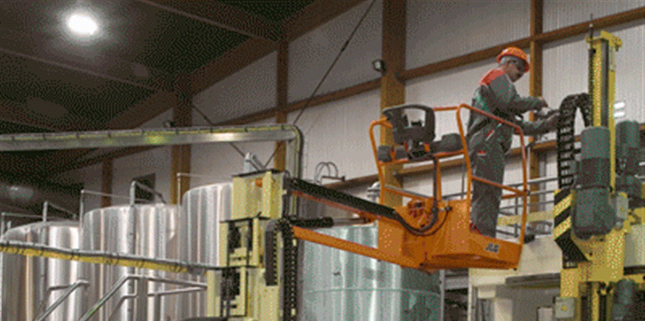 JLG's new mast boom among the launches at APEX - KHL Group