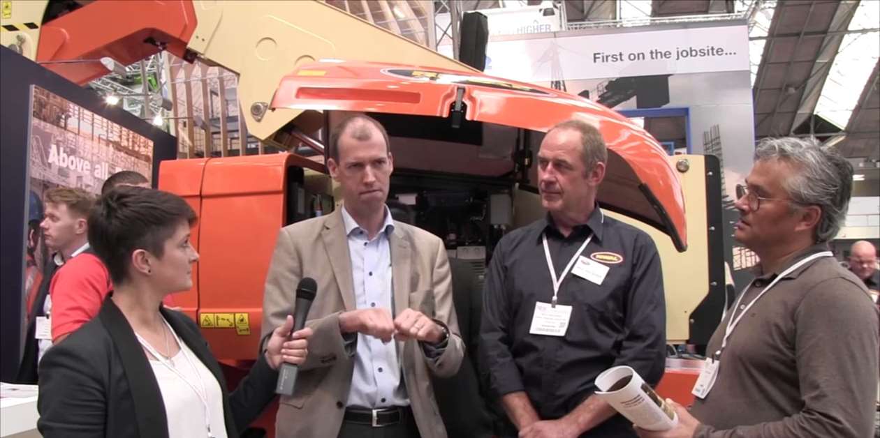 Riwal's unveiling of an all-electric 26m boom lift at APEX - KHL Group
