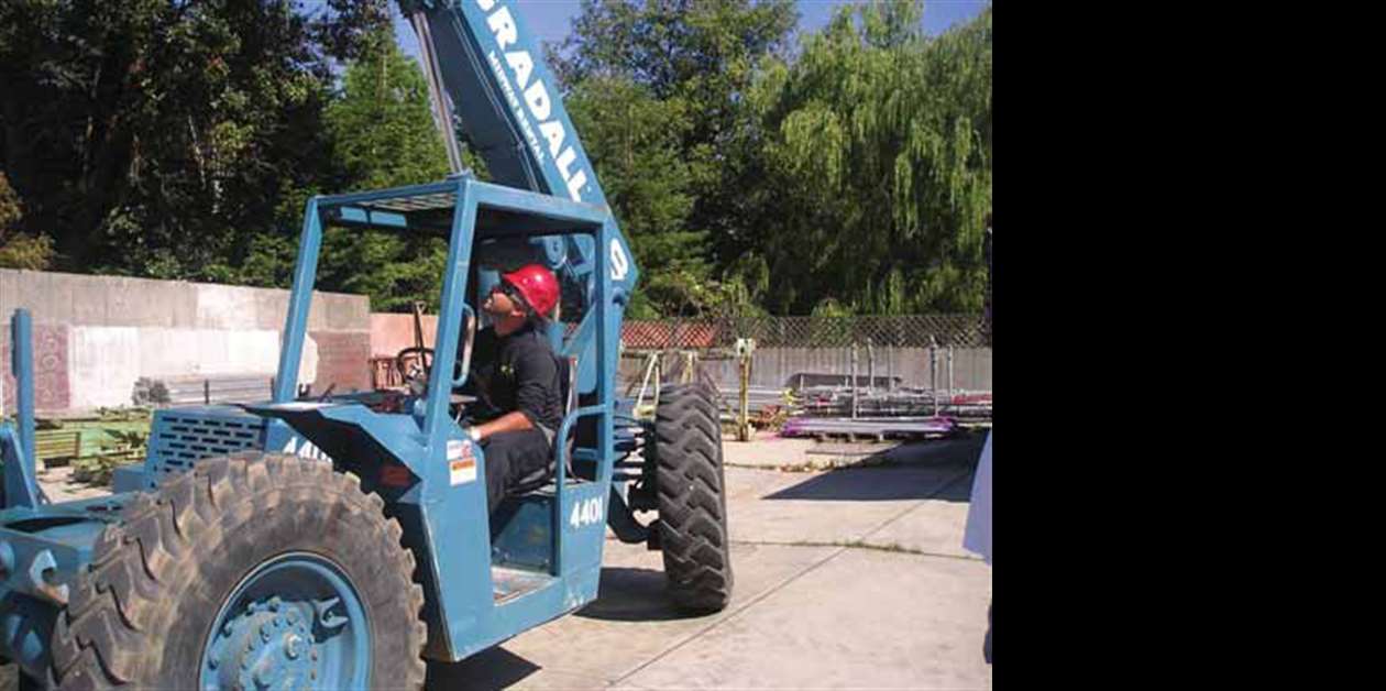 Training day: OSHA advocates formalized telescopic forklift training ...