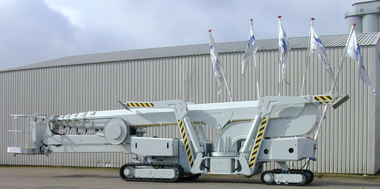 ReachMaster unveils 172-foot lift - KHL Group