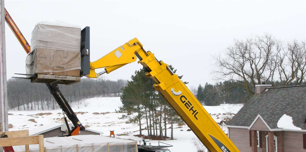 Gehl adds two new telehandlers to product line - KHL Group