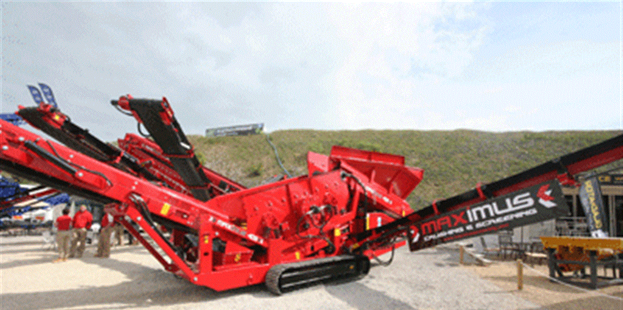 Two tracked screens make a debut for Maximus - KHL Group