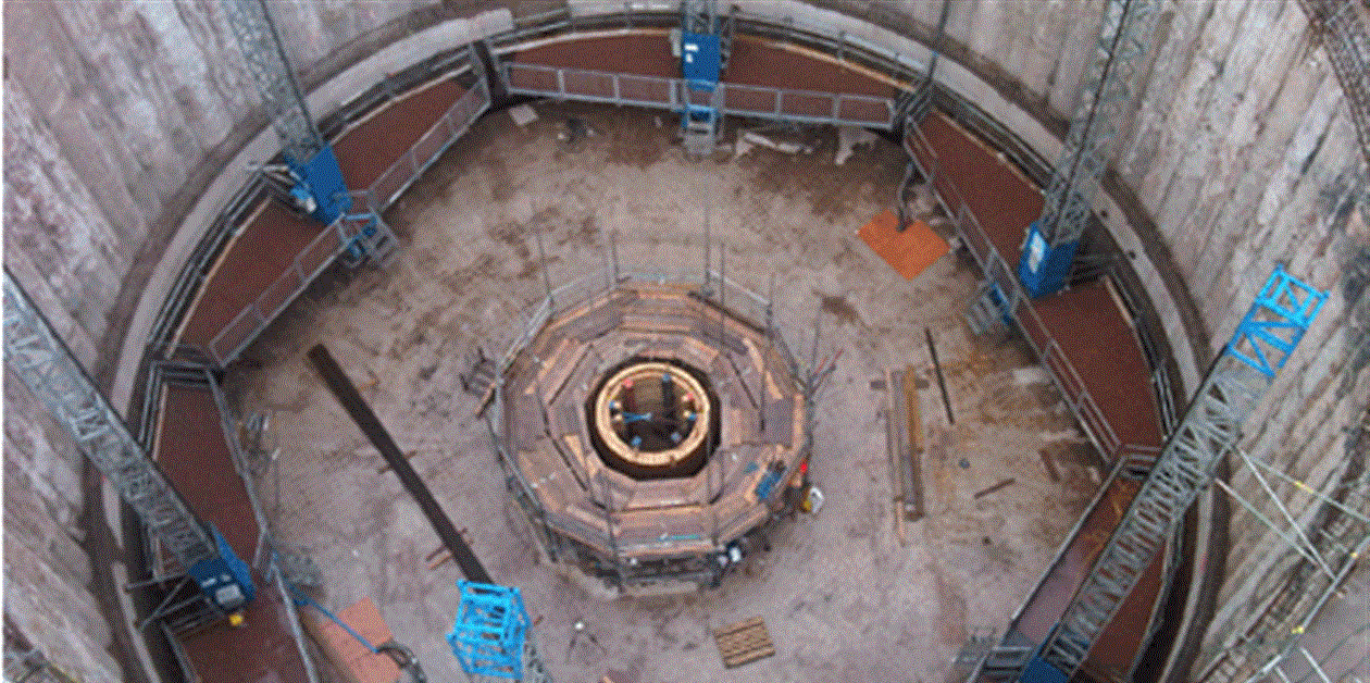Harsco mastclimbers provide access to storm water tank - KHL Group