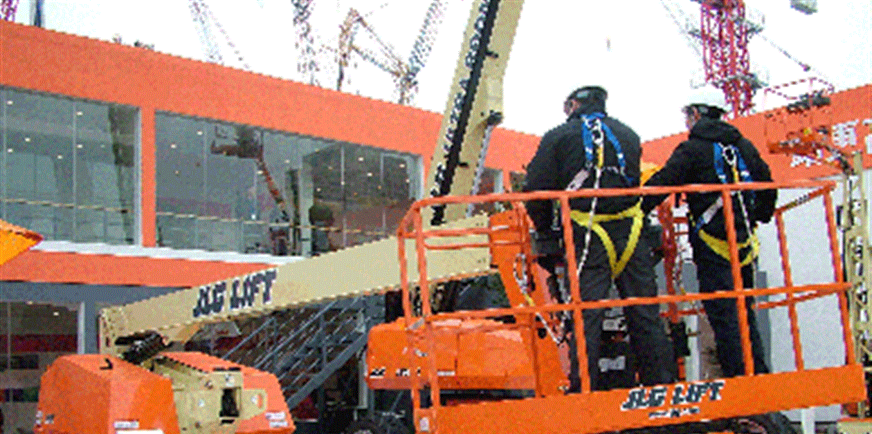 JLG launches 'basic spec' booms for Asia - KHL Group