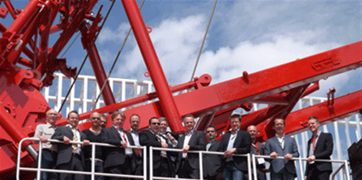 Mammoet completes fleet with Liebherr LR 11000 - KHL Group