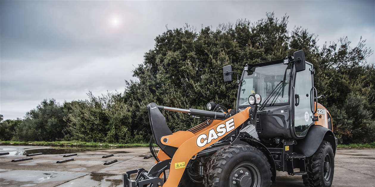 Compact loaders: Tipping point - KHL Group