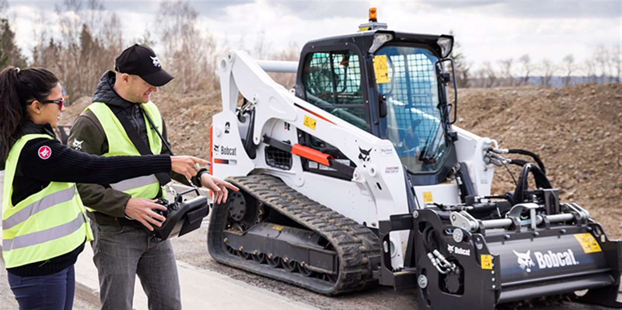 Bobcat’s remote control loaders - KHL Group