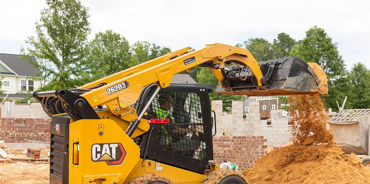 Cat’s new loaders have compact punch - KHL Group
