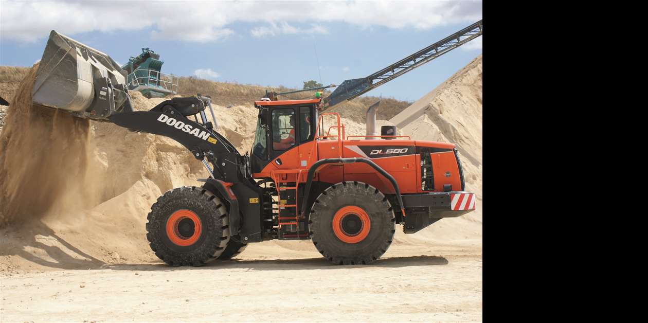 Wheeled loaders: rising to the challenge - KHL Group