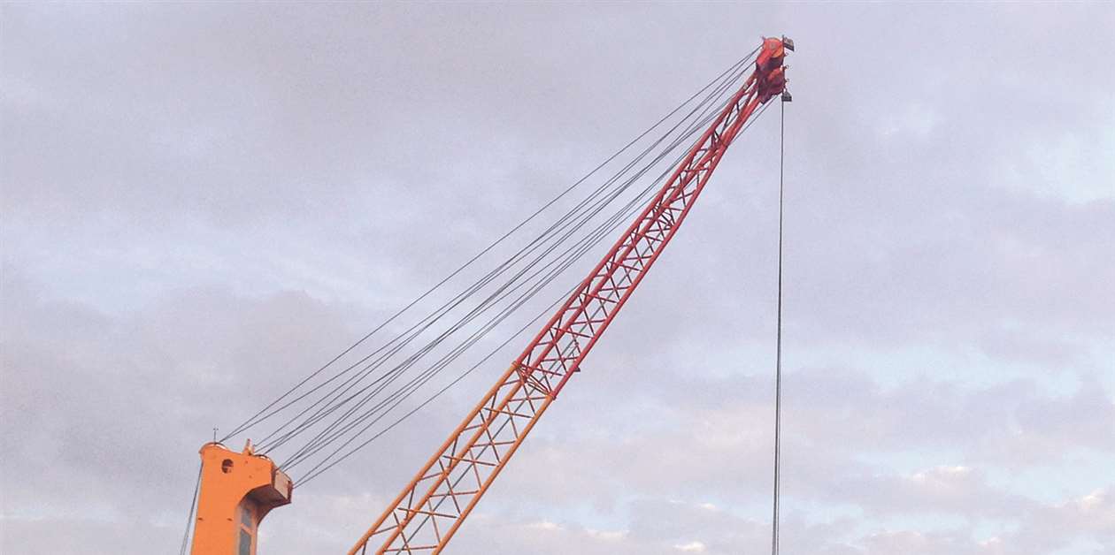Dockside lifting: Port report - KHL Group