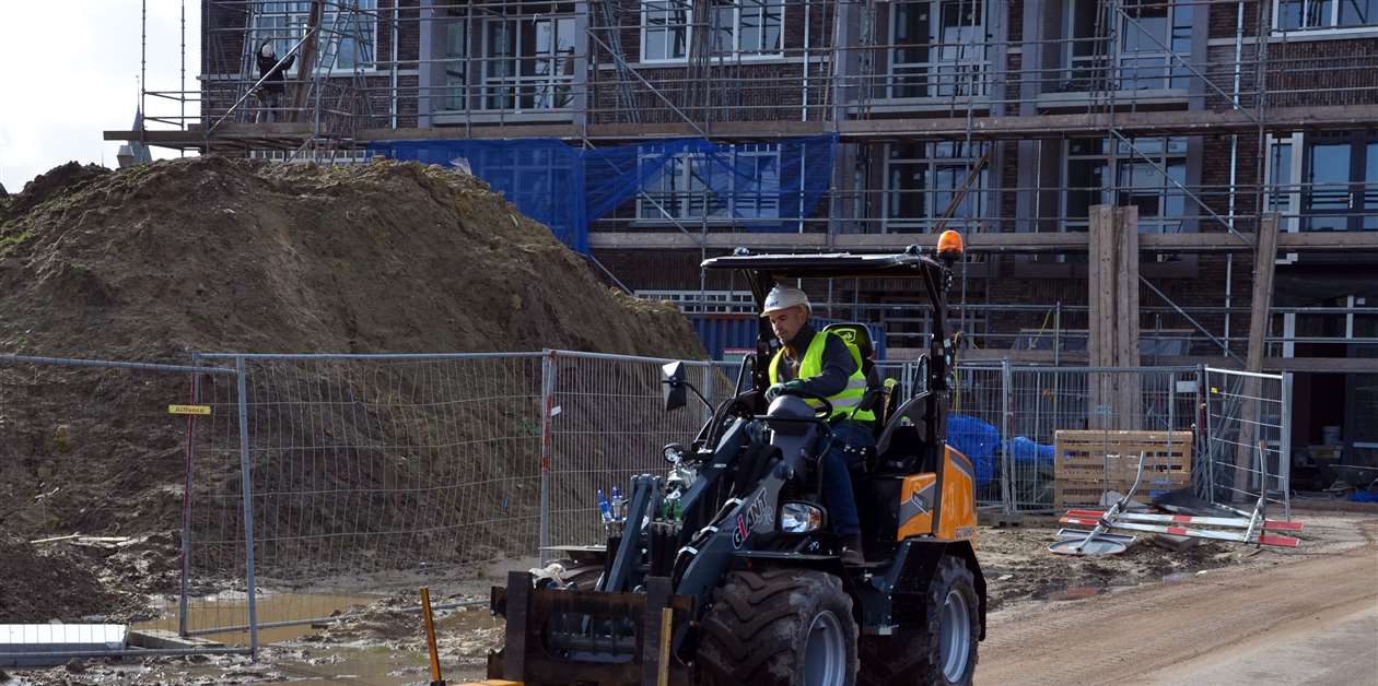 Tobroco-Giant reveals new wheeled loaders - KHL Group