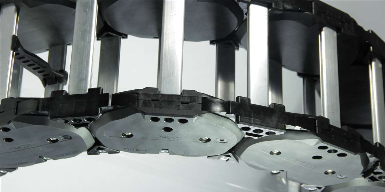 Cable carriers for crane applications - KHL Group