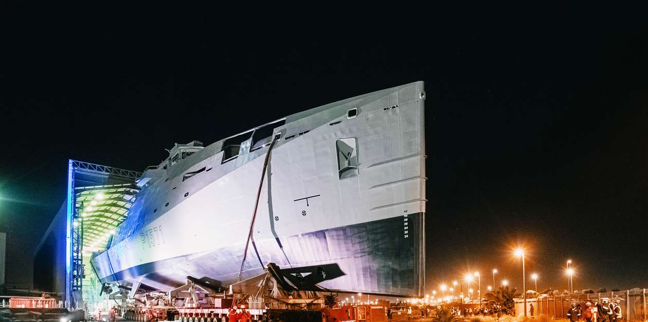 Mammoet in South African ship move - KHL Group