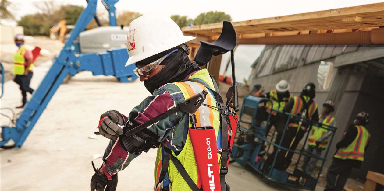How wearable technology is used in construction - KHL Group