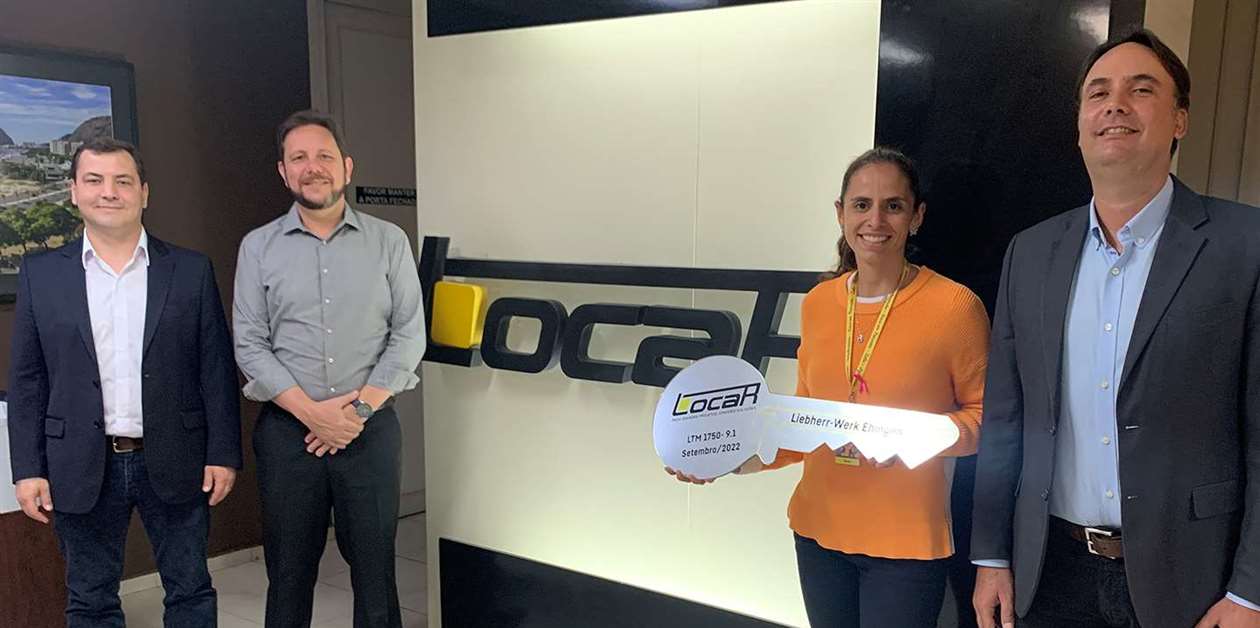 New 800 tonne Liebherr crane for Locar - KHL Group