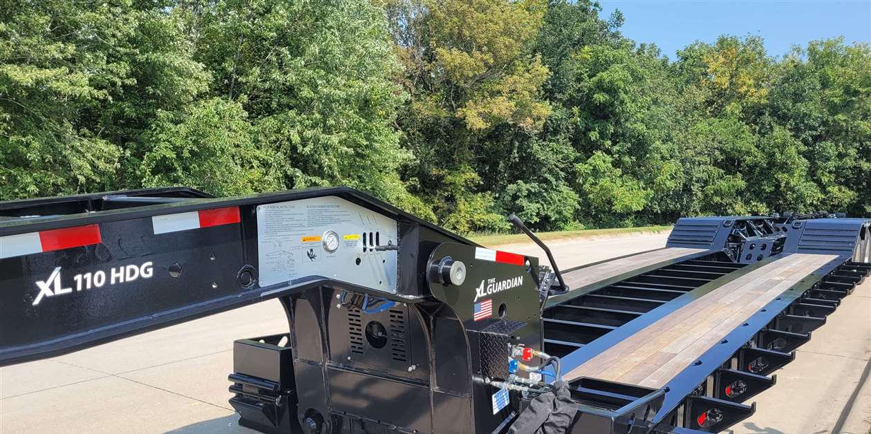 XL Specialized unveils latest lowboy trailer - KHL Group