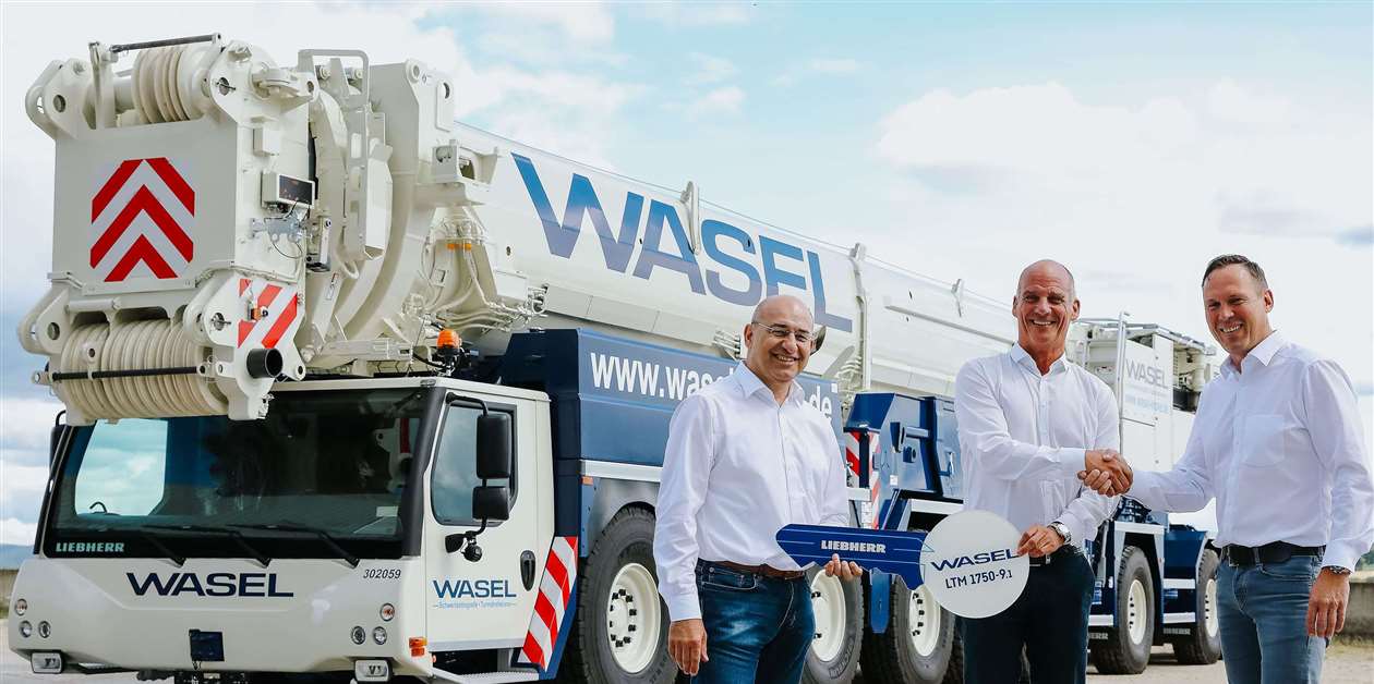 Wasel updates with new Liebherr mobile cranes - KHL Group