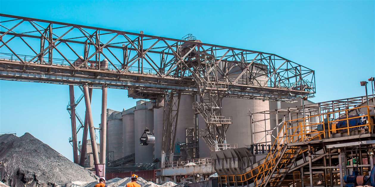 CRH completes US$2.1bn acquisition of cement and concrete assets in US ...