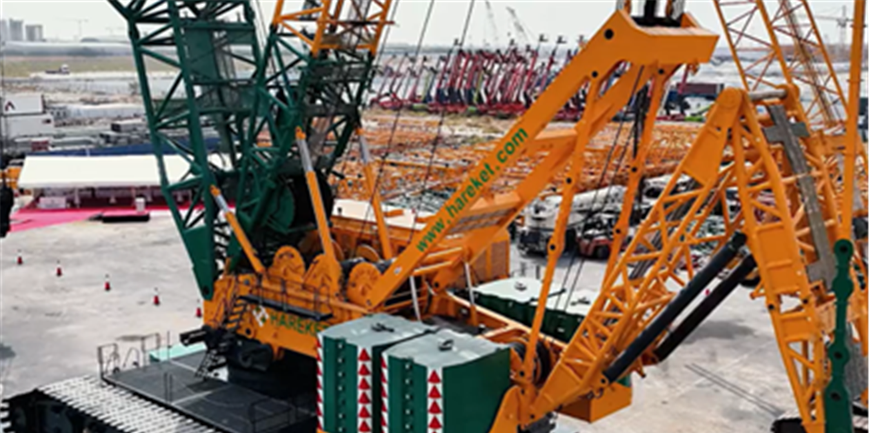 Hareket gets 2,200 tonne crawler crane - KHL Group