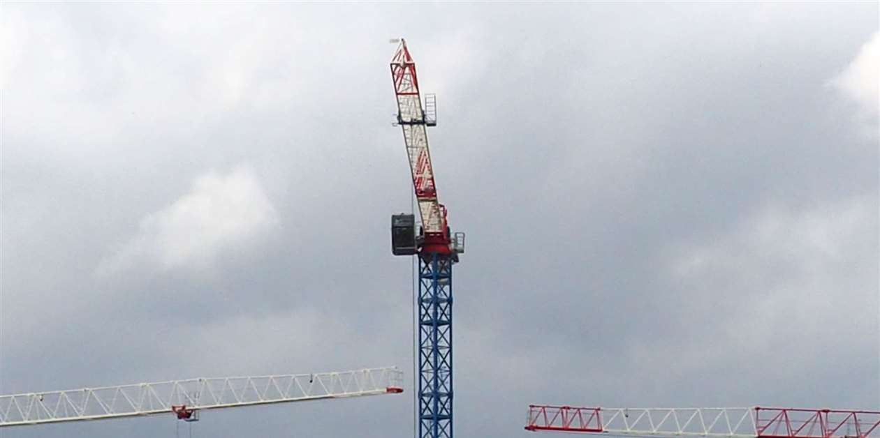 New tower cranes for GP Mat International - KHL Group