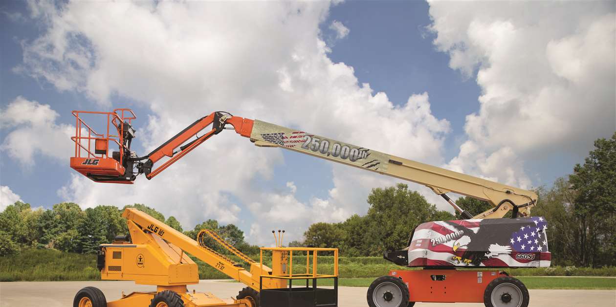 JLG celebrates manufacturing milestone - KHL Group