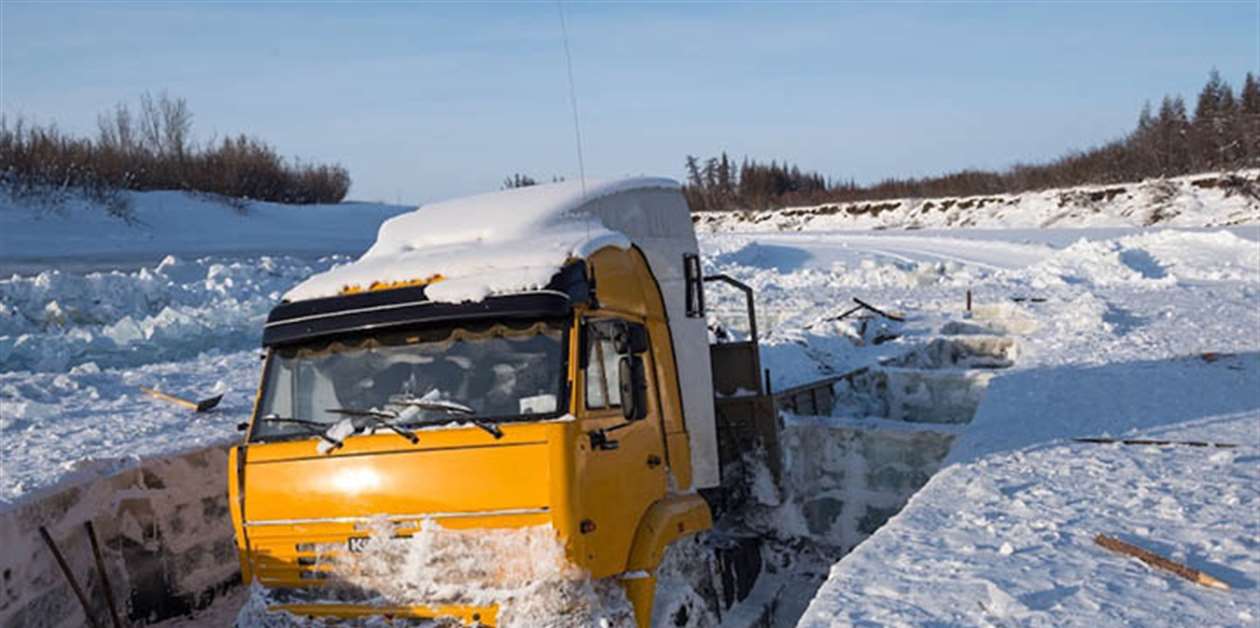 Putin approves €1.2bn bridge across River Lena - KHL Group