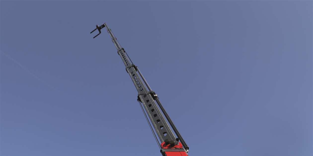 Telehandlers: Raising the bar - KHL Group